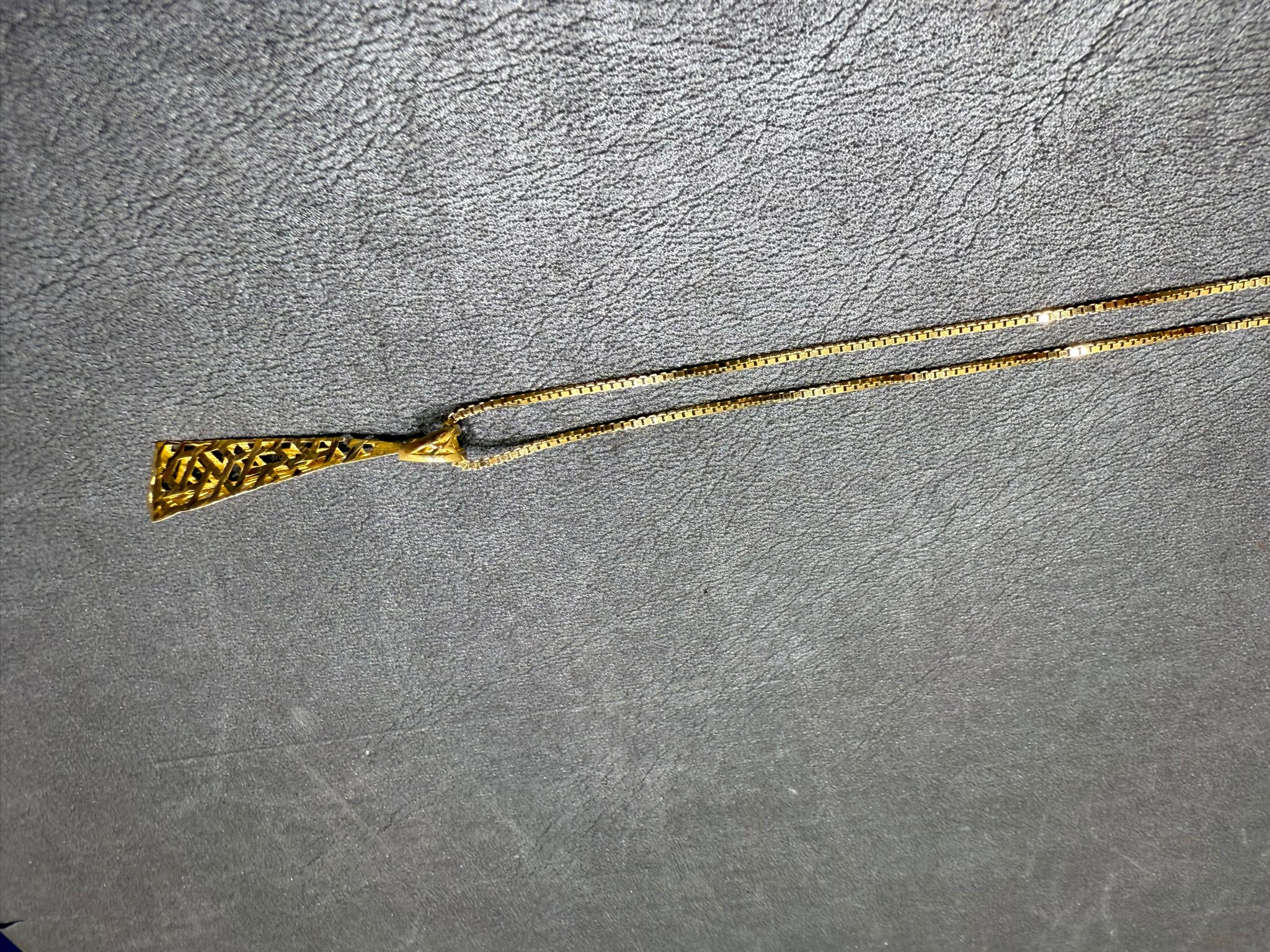 Begagnad Halsband – med Hänge 18k - Noblex